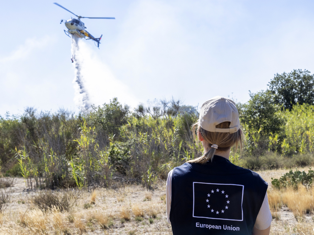European Commission: "👨‍🚒👩‍🚒 European firefighters are ready to tackle ...