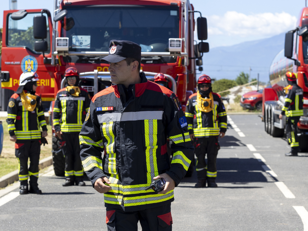 European Commission: "👨‍🚒👩‍🚒 European firefighters are ready to tackle ...