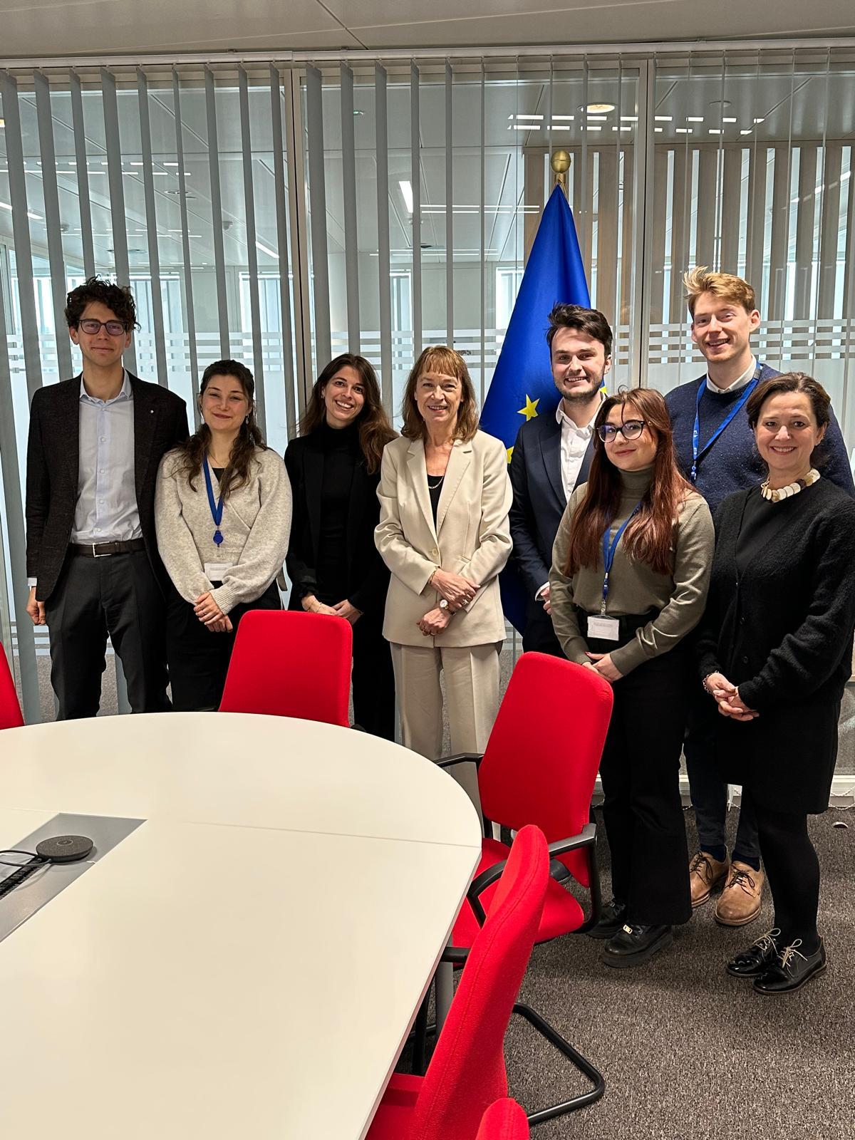 EC DIGIT: "It's the last day for our Blue Book trainees. A…" - European ...